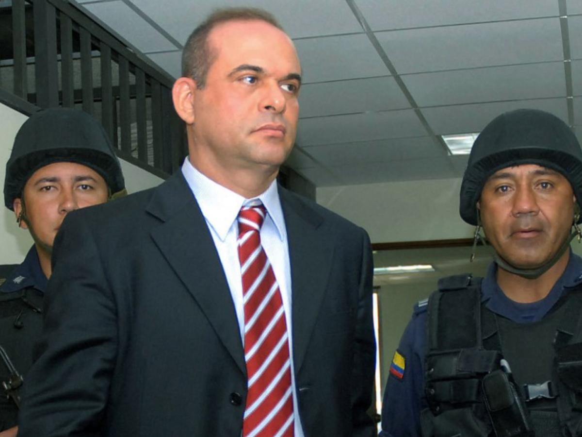 La JEP fijan fechas de audiencia para el Excomandante Mancuso - Nación Paisa