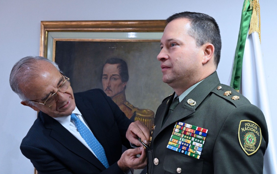 Línea de mando de la Policía Nacional del general Carlos Triana - Nación Paisa